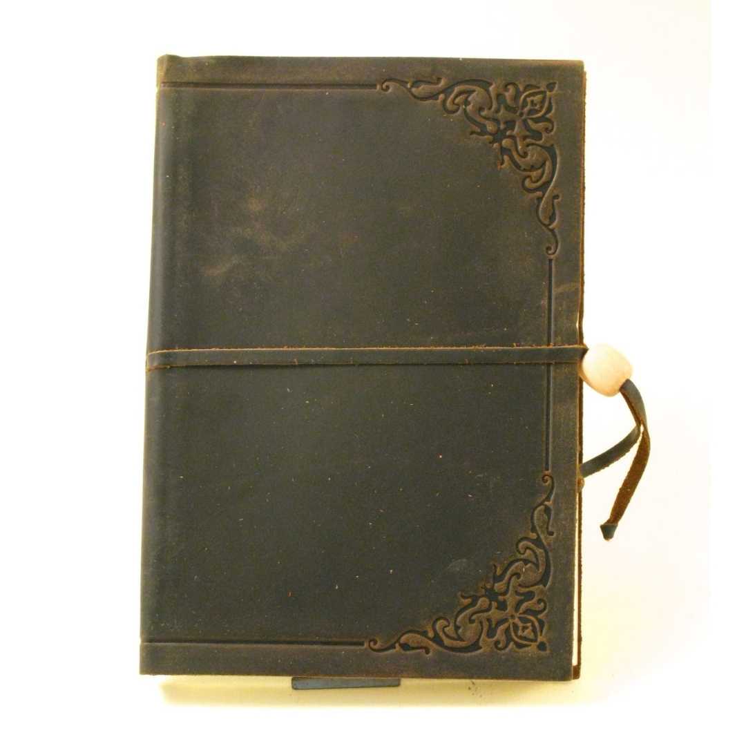 Quaderno 600 Italiano. Diario in pelle realizzato a mano.